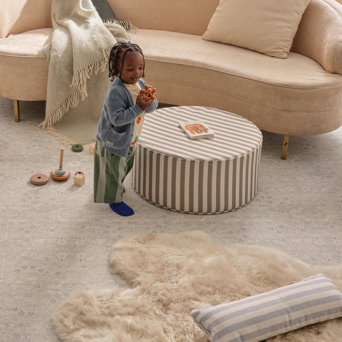 Ivory Ottoman | Bennett | House of Noa